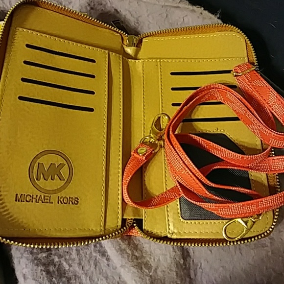 Michael Kors | Accessories | Michael Kors Phone Wallet Case | Poshmark